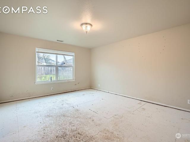 1214 Boatman Ave NW, Orting, WA
