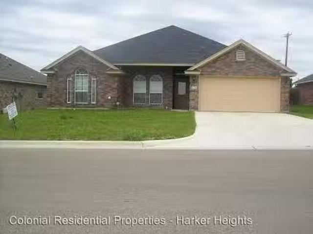 1214 Chaucer 1214 Chaucer Ln