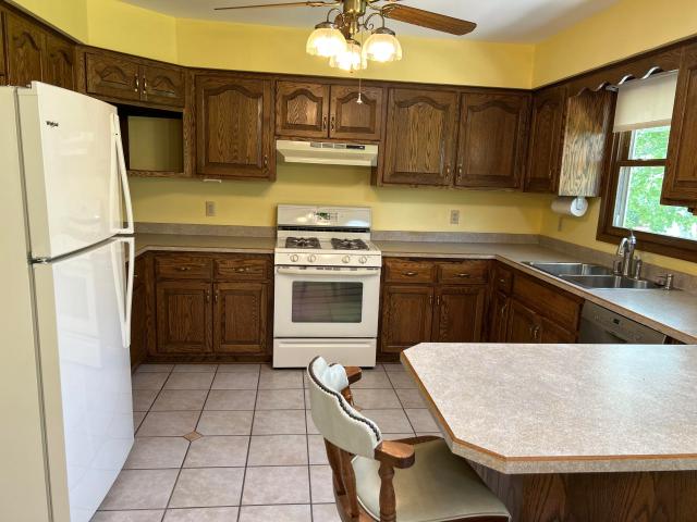 1214 Cherrywood Dr