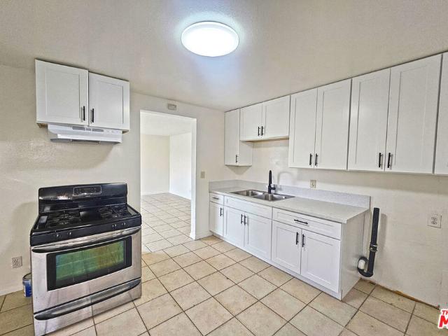 1214 E 82nd Street