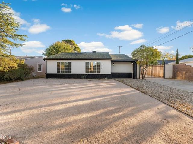 1214 E Avenue R2, Palmdale, CA 93550