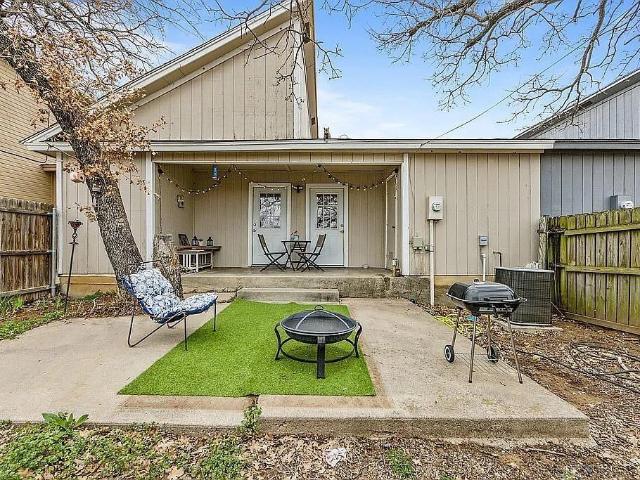 1214 Elm Court