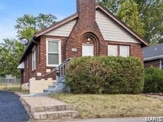 1214 Gruner Pl, Pagedale, MO 63133