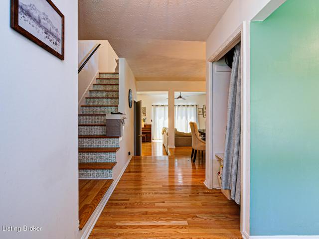 1214 Inverary Ct