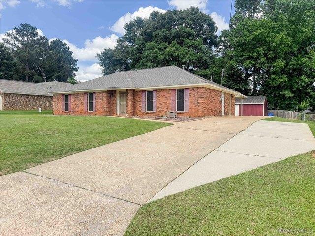 1214 Jamestown Dr, Prattville, AL 36067