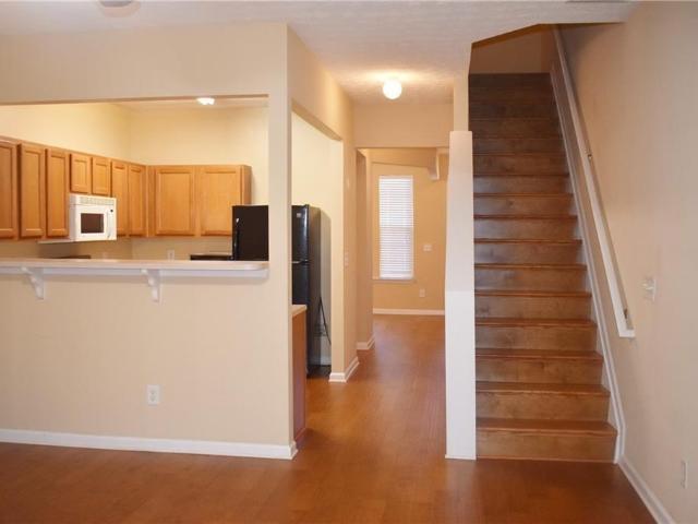1214 Penhurst Way