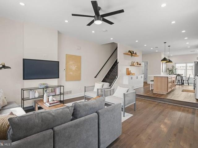 1214 S 21st St, Philadelphia, PA 19146