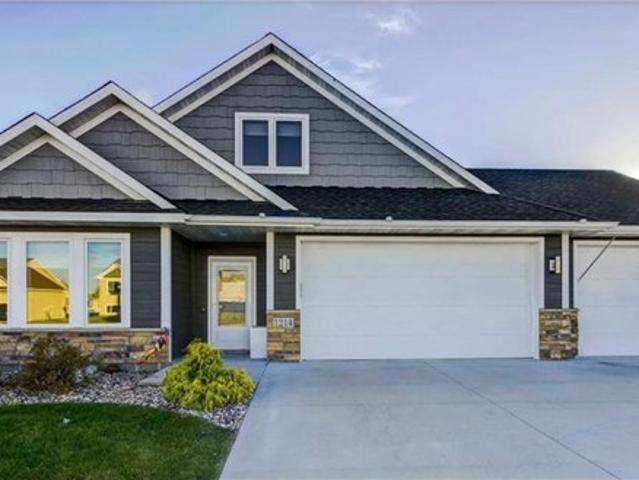 1214 Tikalsky St SE, New Prague, MN 56071