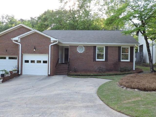 1214 Vestavia Pl, Vestavia Hills, AL 35216