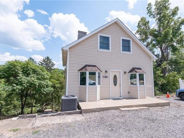 1214 Washington Pike