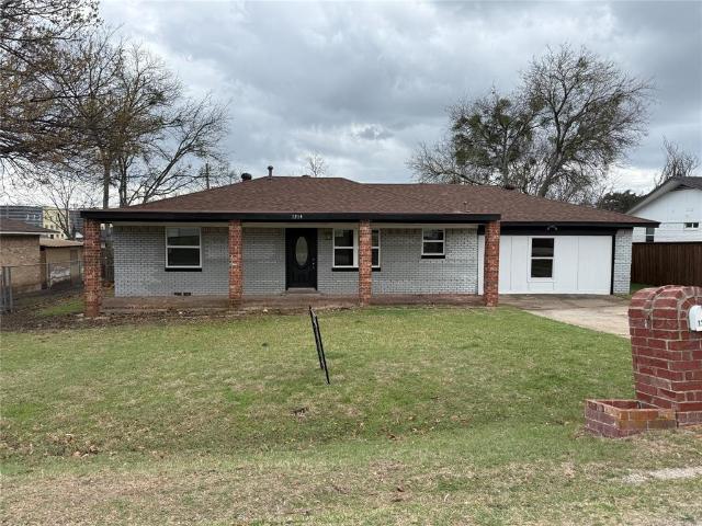 1214 Wintergreen Ct, DeSoto, TX 75115 | Compass