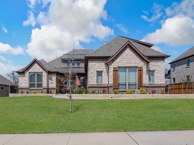 1214 Woodside Dr, Mansfield, TX 76063
