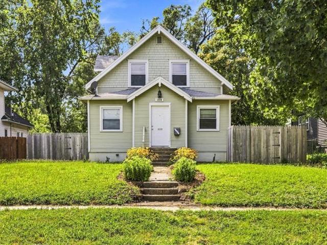 1214 York St, Des Moines, IA 50316