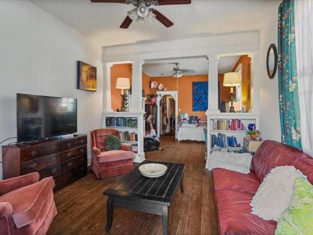 1214 16 Desire Street
