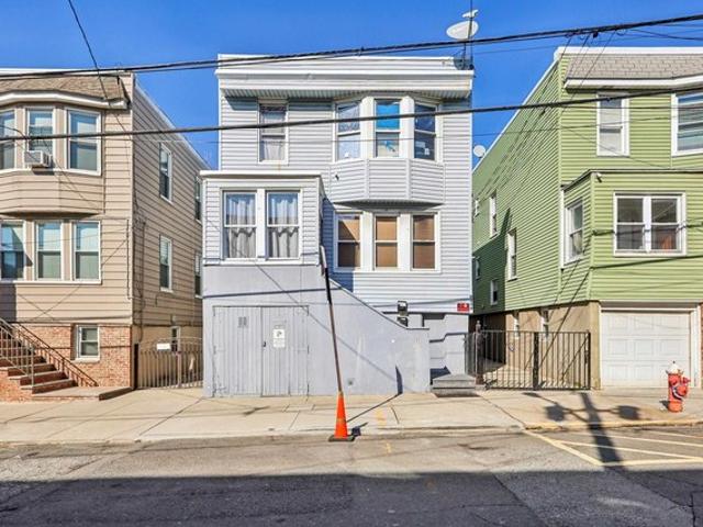 1214 7th St, North Bergen, NJ 07047