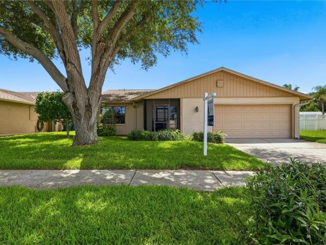 12156 Meadowbrook Ln, Largo, FL 33774