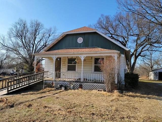 1215 Main St, Altoona, KS 66710