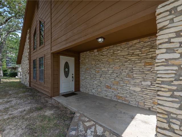 1215 Merry Oaks Drive