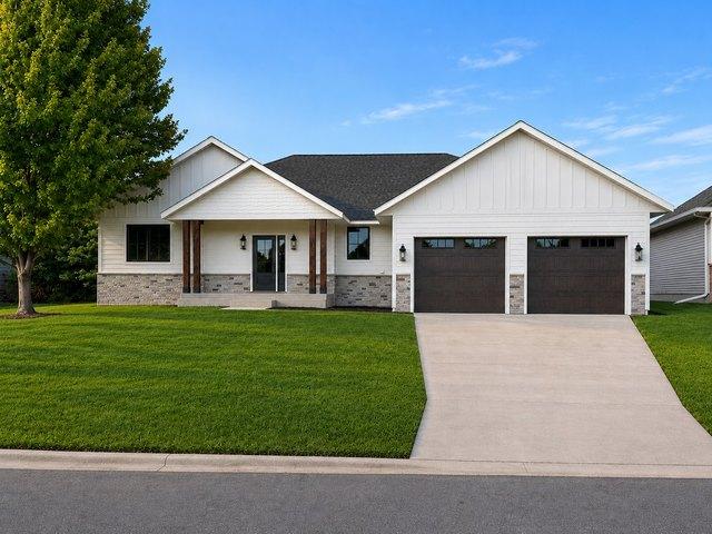 1215 Moorstone Dr NE, Alexandria, MN 56308