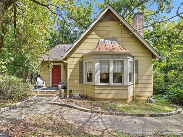 1215 Morningside Dr, Gainesville, GA 30501