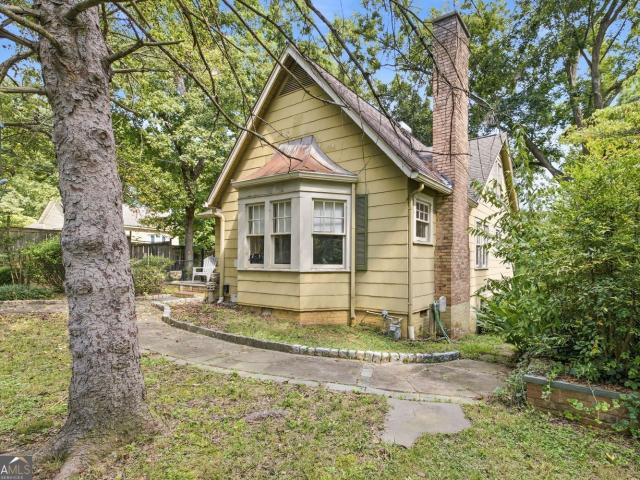 1215 Morningside Drive
