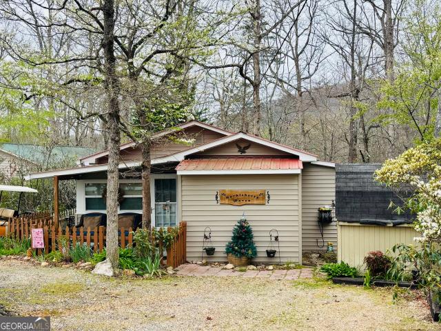1215 Mountain Shadows Drive