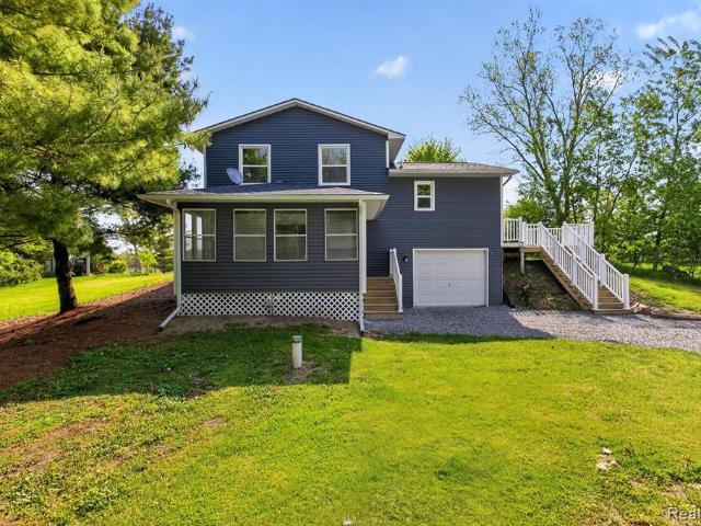 1215 N Oak Road