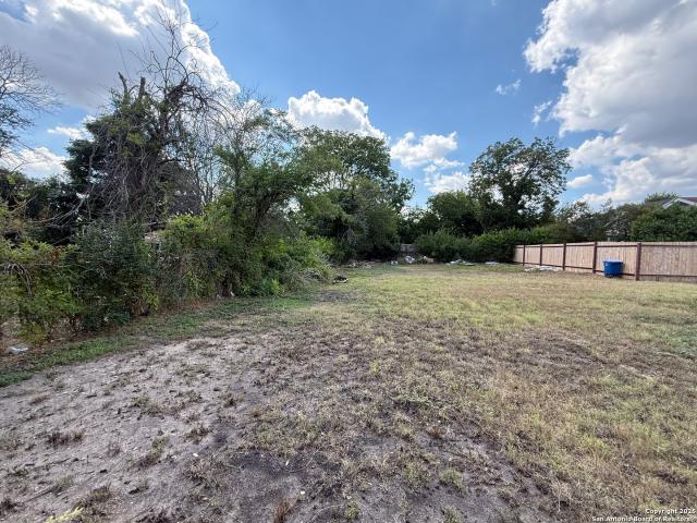 1215 N Mel Waiters Way, San Antonio, TX 78202 | MLS #1906
