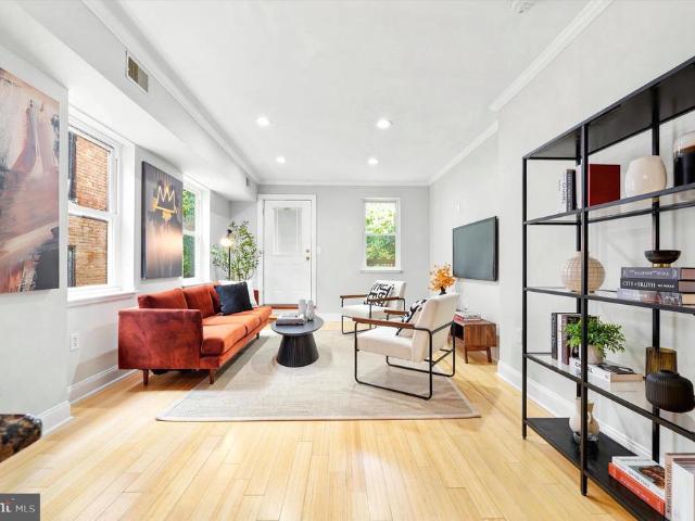 1215 N Randolph Street # 2