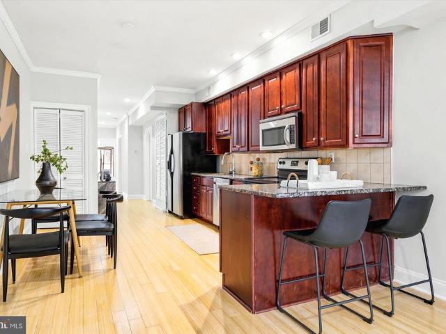 1215 N Randolph Street # 2