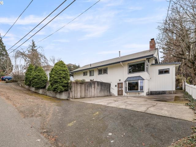 1215 NE 157th Ave, Portland, OR 97230 | MLS #602325