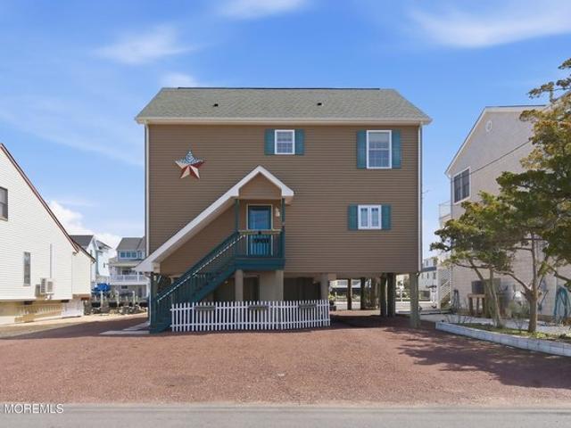 1215 Niihau Dr, Forked River, NJ 08731