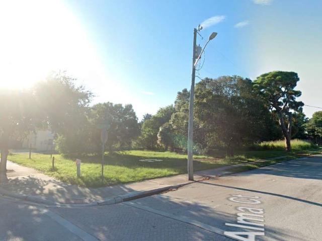 1215 Orange Ave, Fort Pierce, FL 34950 | MLS #33346 | Compass