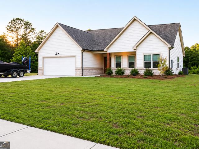 1215 Awenasa Drive