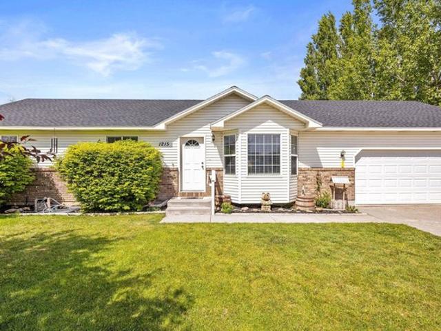 1215 Abbie Rd, Blackfoot, ID 83221