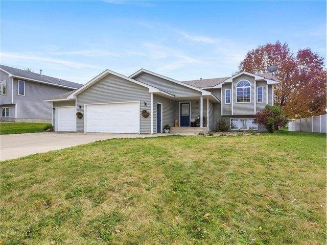 1215 Bellflower Ln, Owatonna, MN 55060