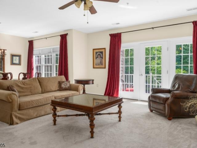 1215 Berry Farm Rd