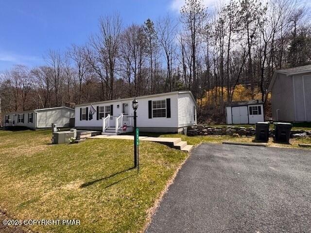 1215 Blue Mountain Cir, Saylorsburg, PA 18353