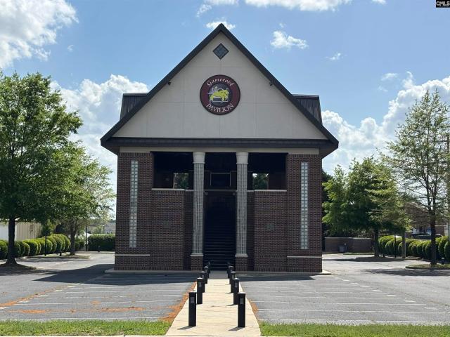 1215 Bluff Road