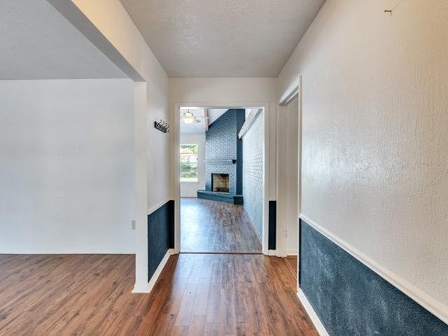 1215 Briar Lane