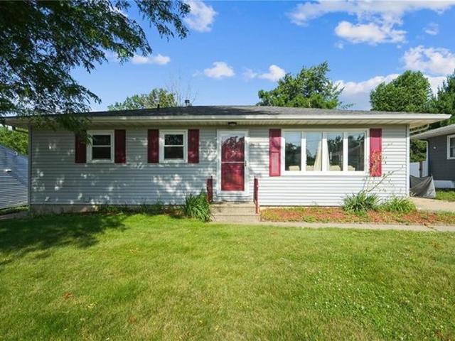 1215 Brockman Dr SE, Cedar Rapids, IA 52403