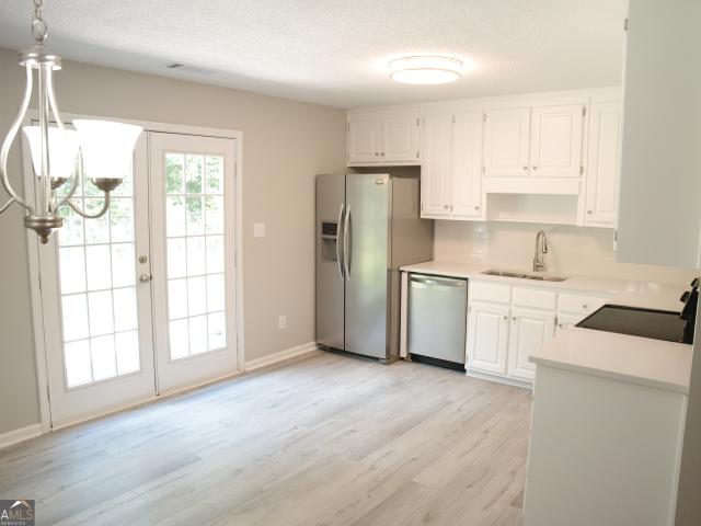 1215 Browns Country Lane