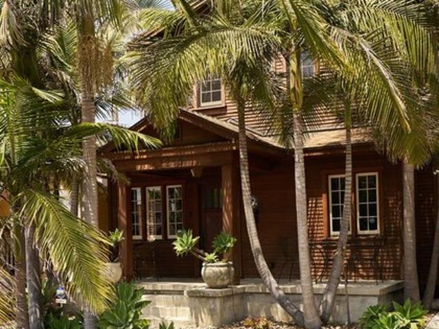 1215 Cabrillo Ave, Venice, CA 90291