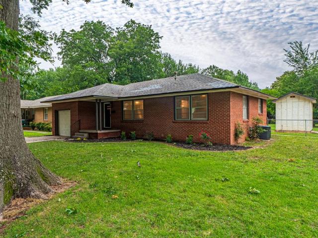 1215 Caddell Lane