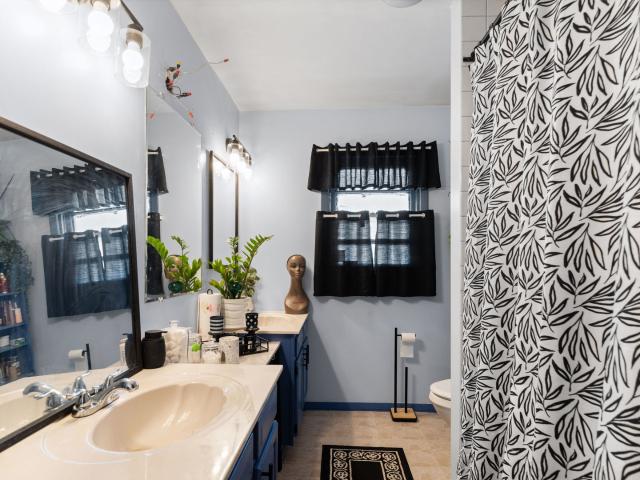 1215 Carmel Blvd, Zion, IL 60099 | MLS #12564