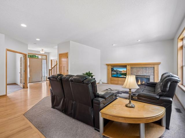 1215 Cartway Road N