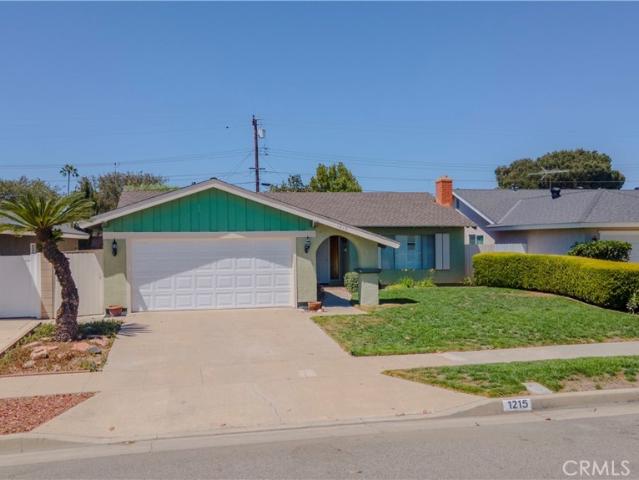 1215 E Mardell