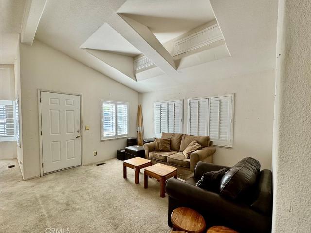 1215 El Camino Real 42