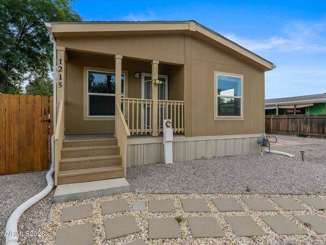 1215 Fleetwood Ave, Carson City, NV 89701