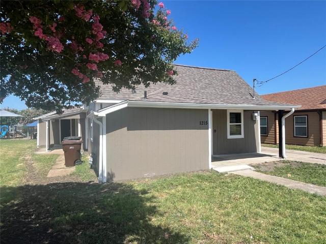 1215 H Place
